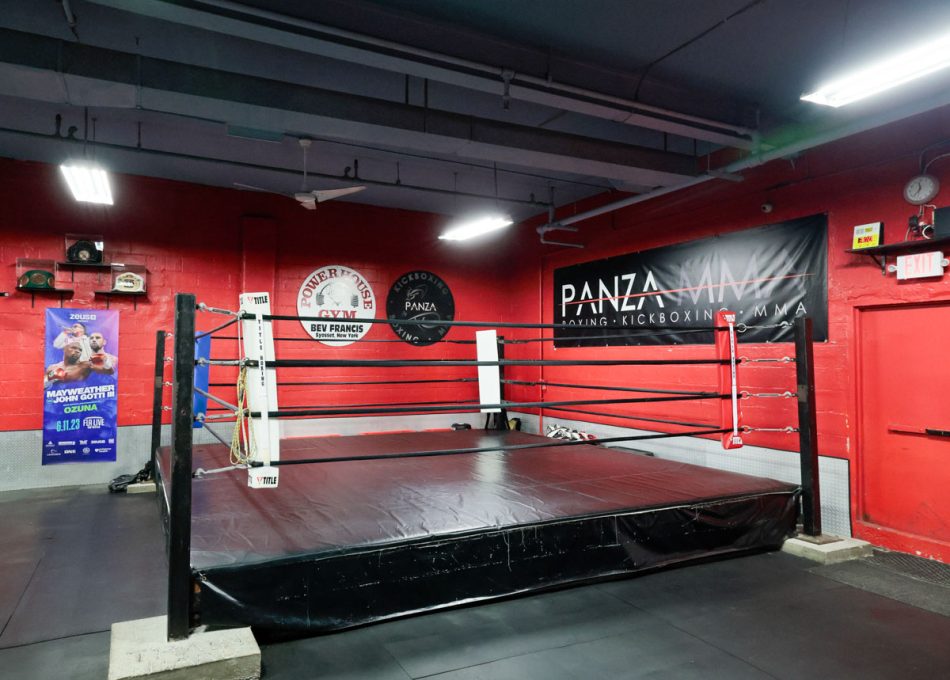 _SW17402 - Bev Francis Powerhouse Gym